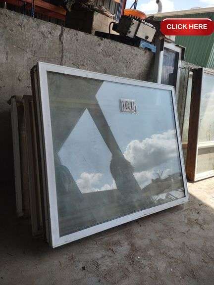 72" x 60" window - Rideau Auctions