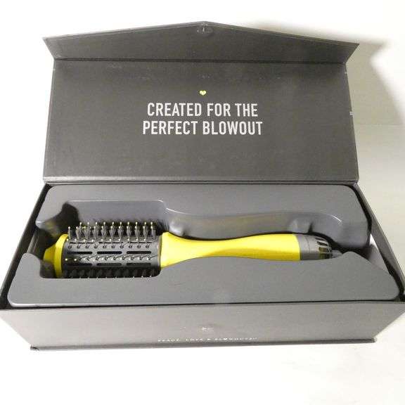 Drybar Single Shot Round Blow Dryer Brush, 2.25 inch Barrel - Rio ...