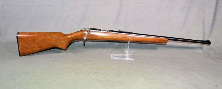 Colt "The Colteer" .22LR bolt action rifle with 19.5" barrel, fixed ...