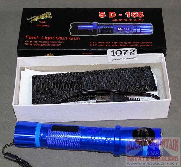 New S&D Blue rechargeable flash light stun gun combo with charging cord ...