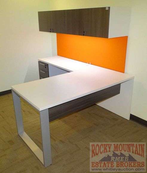Teknion Modular Desk W/ Overhead Storage. - Rocky Mountain Estate ...