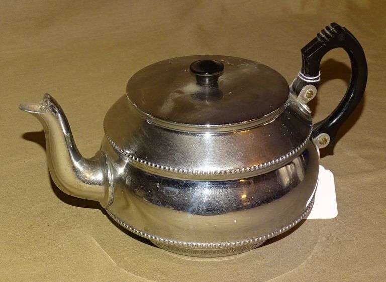 Vintage Sona Chrome Aluminum Teapot. - Rocky Mountain Estate Brokers Inc.