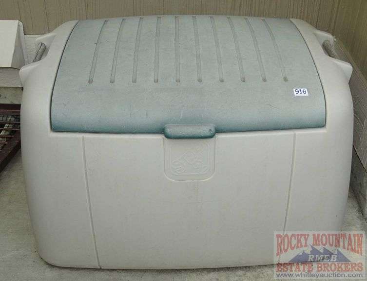 Step 2 Large Plastic Chest. 16x26x26. - Rocky Mountain Estate Brokers Inc.