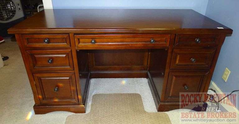 Nice Whalen Mahogany Raised Panel Executive Desk with Pull out Keyboard ...
