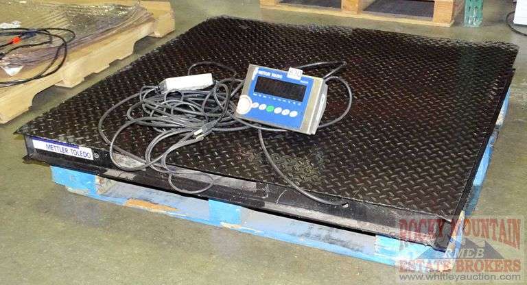 48"X48", 5000# floor scale with Mettler Toledo IND226 scale indicator ...