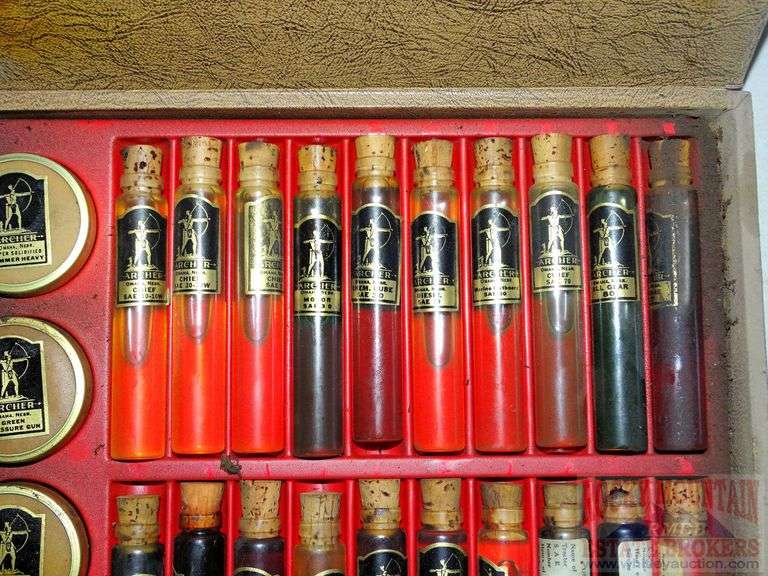 Hard to find, vintage Archer Petroleum salesman sample oil kit with ...