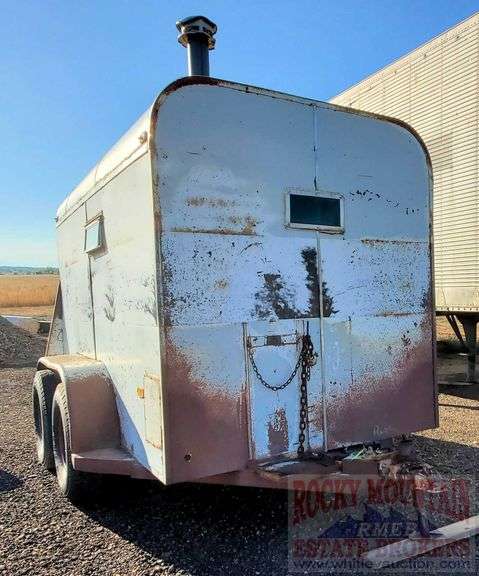 Tandem axle dog house/storage trailer w/ 10'x5'7"x6'2" interior ...