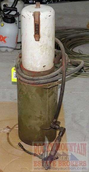 Vintage Graco pneumatic lube dispenser. - Rocky Mountain Estate Brokers ...