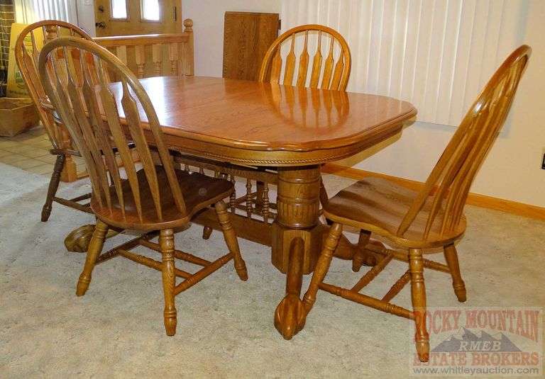Fantastic solid oak double pedestal dining table with two 18" leaves ...