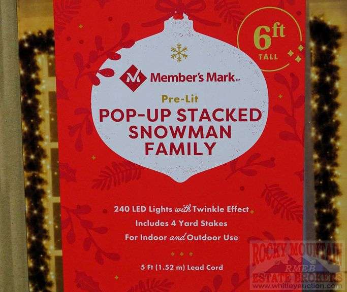 New Member's Mark 6' Pre-Lit Pop-Up Stacked Snowman Family. 240 LED ...