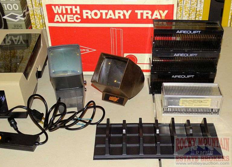Slide projector w/ Avec rotary tray, trays, slide viewers & more. All ...