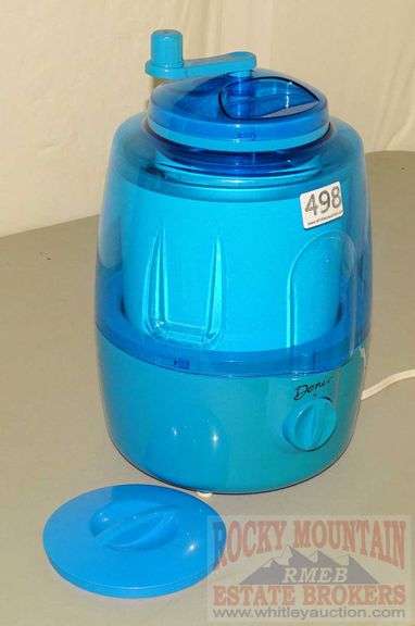 Demi blue ice cream maker. - Rocky Mountain Estate Brokers Inc.