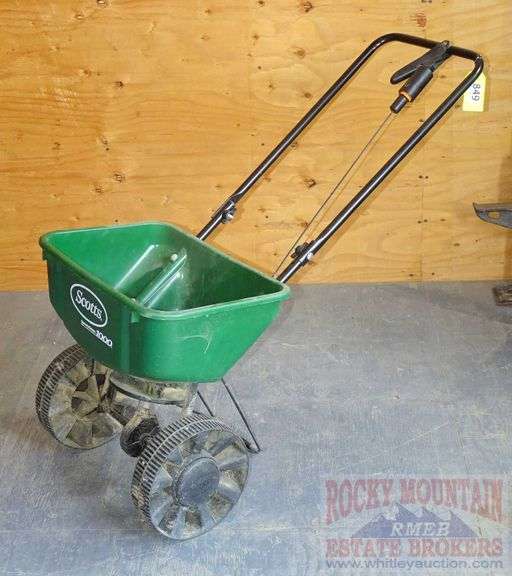 Scott's Speedy Green 1000 Broadcast Fertilizer Spreader - Rocky ...