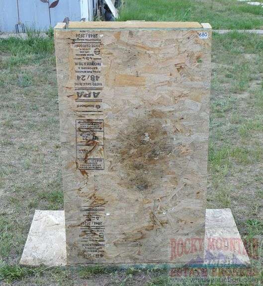 Heavy duty target/back stop. Target area is 48"X28"X7". - Rocky ...