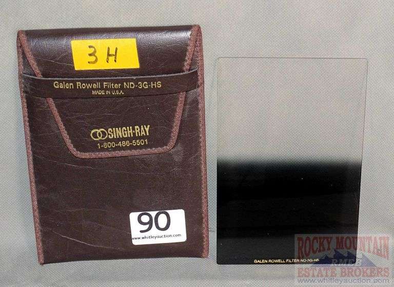 Singh-Ray 100x150mm Galen Rowell ND-3G-HS filter in case. Appears to be ...