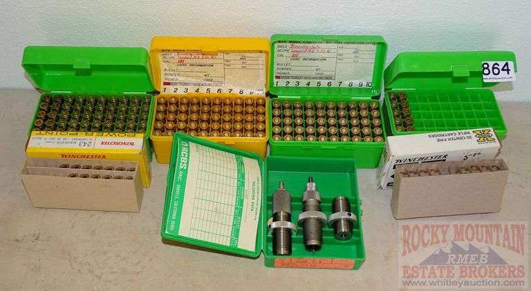 RCBS .243 reloading dies, assorted brass casing, bullets, plastic ...
