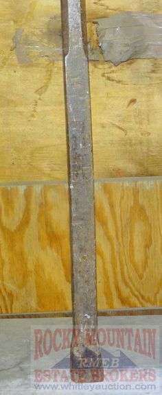 Heavy steel digging bar /w chisel point. - Rocky Mountain Estate ...