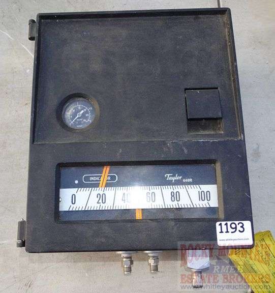 Taylor 440R Indicating Controller. - Rocky Mountain Estate Brokers Inc.