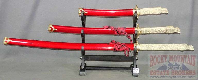 Cool 3 piece Samurai sword set with fancy red sheaths, carved ...