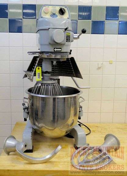 Very Nice Globe SP20 20 Qt. Commercial Gear Driven, 3 Speed Tabletop ...