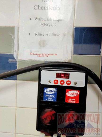 Stero ET44 Dishwasher W/ Hot Water Booster & Entry & Exit Dish Tables ...