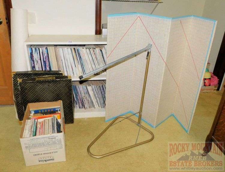 Small wooden bookcase with assorted Country Living, craft & other ...