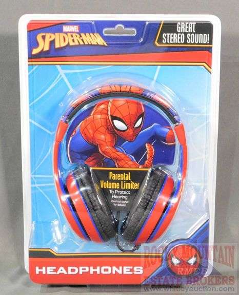 New Spider-Man headphones with adjustable headband, pivoting ear ...