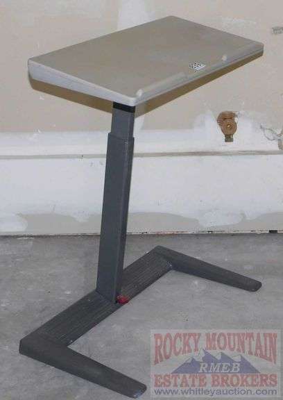 Slant top adjustable desk. This is a small size portable desk you could ...
