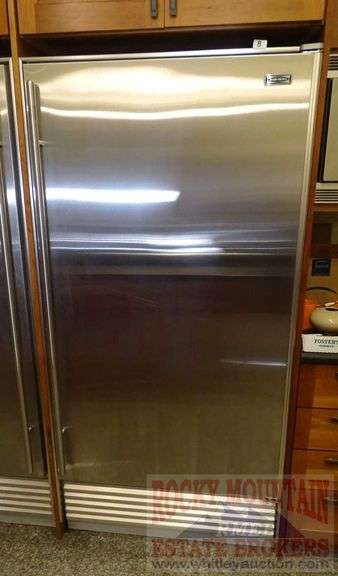 High-End Sub-Zero Model 601R/S Stainless Steel Refrigerator. This ...