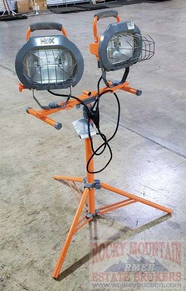 HDX Dual High Intensity Work Light With Adjustable TriPod Stand ...