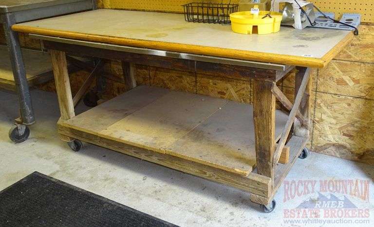 Heavy Duty Roll-Around Work Bench, 32"x72"x30. See description for ...