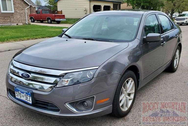 Super Clean 2012 Ford Fusion SEL 4-door sedan W/3-liter V6 engine ...