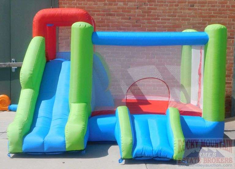 H20 Go! Inflatable Wonder Hoops Bounce Park with Blower. Over 10' long ...