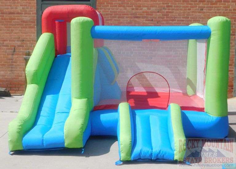 H20 Go! Inflatable Wonder Hoops Bounce Park with Blower. Over 10' long ...