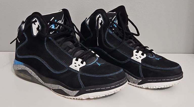 Men's Jordans Flight Basketball Shoes, Size 14. - Rocky Mountain Estate ...