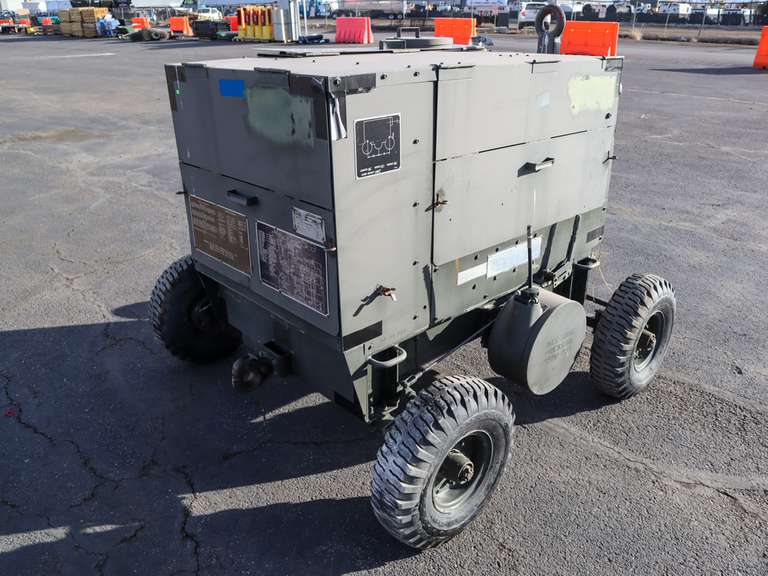 Military Grade Towable Air Compressor - Roller Auction