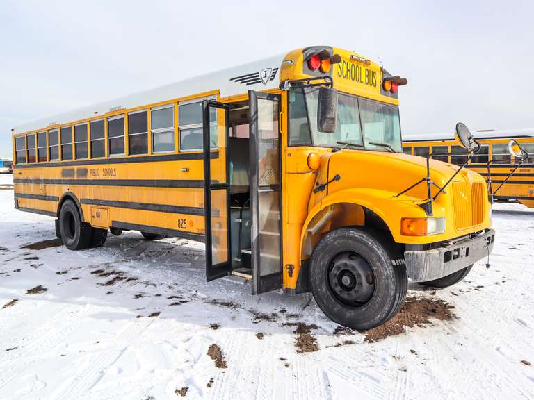 2004 International 3000IC 2WD Bus - Roller Auctions