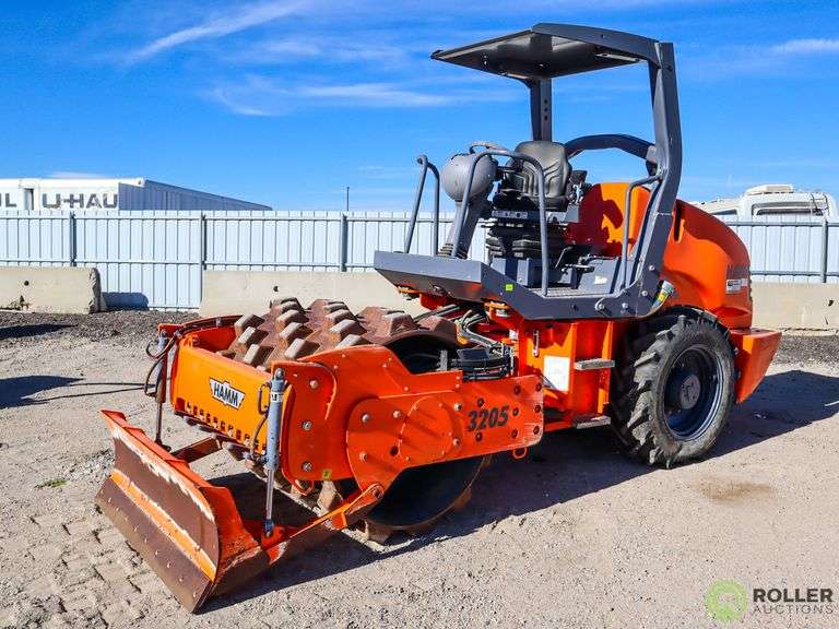 2014 Hamm 3205P Ride-On Vibratory Sheepsfoot Compactor - Roller Auctions