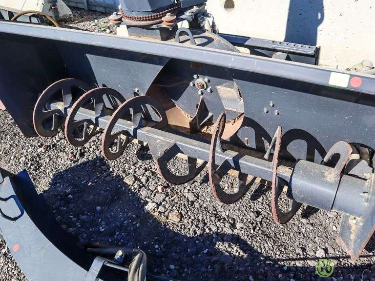 Bobcat SB 240 72" Snowblower Attachment To Fit Skid Steer - Roller Auctions