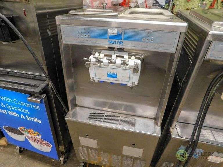 Taylor Model 754-33 Soft Serve Machine On Casters, 3PH, 208-230 ...