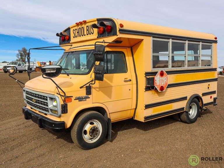 1995 Chevrolet Van 30 RWD 12-Passenger School Bus - Roller Auctions