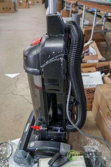 Electrolux Sanitaire SC5845B Quiet Clean Vacuum - Roller Auctions