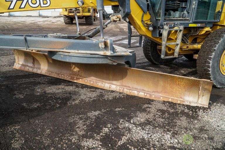 2006 John Deere 770D Motor Grader, 16' Moldboard, Henke Front Lift ...