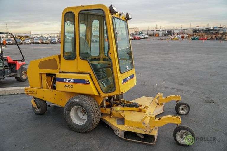 Hustler 4600 Ride On Lawn Mower, 4-Cylinder Diesel, 72in 4-Way Cut ...