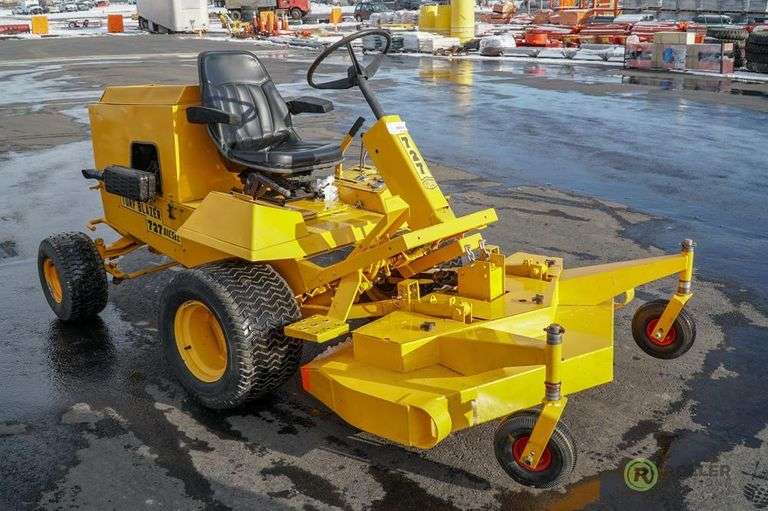 Howard Price 727 Ride On Commercial Mower, 3-Cylinder Diesel, 60in Cut ...