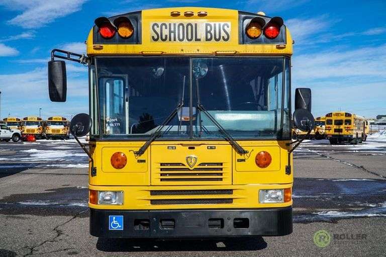 2004 IC NAVISTAR 32-PASSENGER SCHOOL BUS, FE300 Diesel, Automatic ...