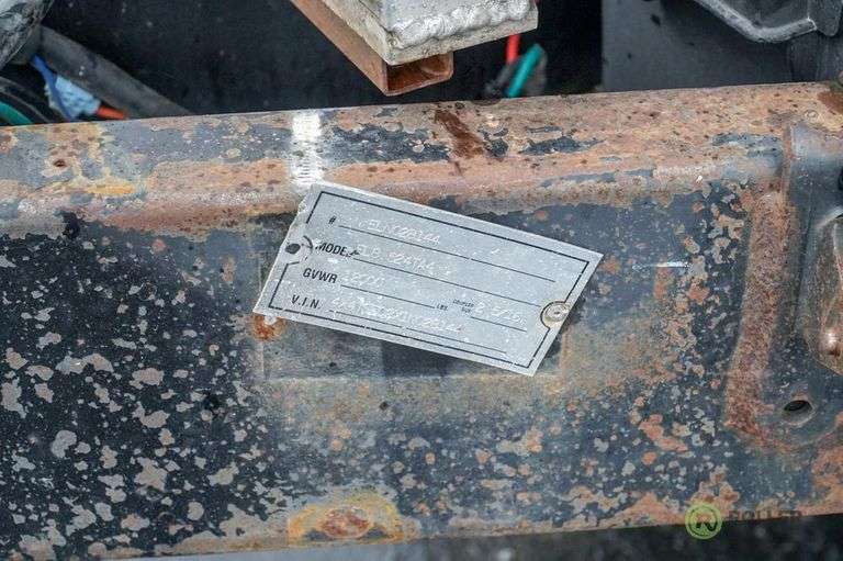 2001 CGMT T/A ENCLOSED TOY HAULER TRAILER, 24' x 8', Electric Jack ...