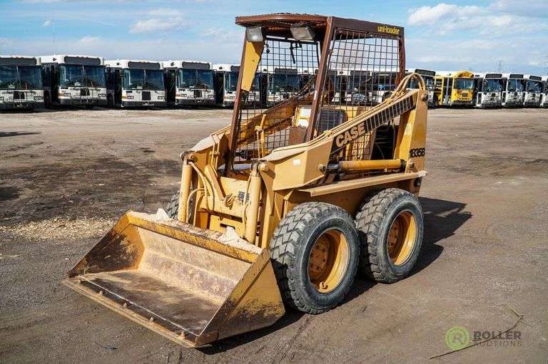 Case 1835B Skid Steer Loader, Auxiliary Hydraulics, 60in Bucket, 10-16. ...