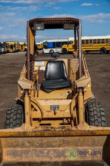 Case 1835B Skid Steer Loader, Auxiliary Hydraulics, 60in Bucket, 10-16. ...