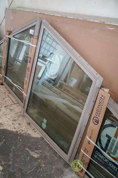 Gerkin Windows Comfort Series 4-Piece Window Set - Roller Auctions